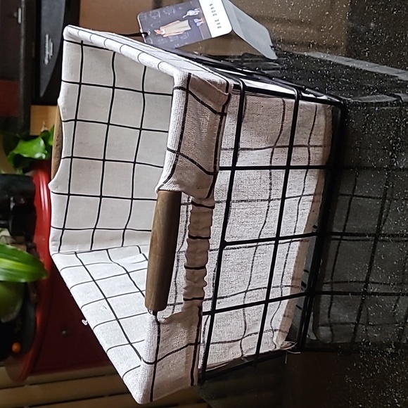 Rae Dunn | Accents | Rae Dunn Wire Basket | Poshmark